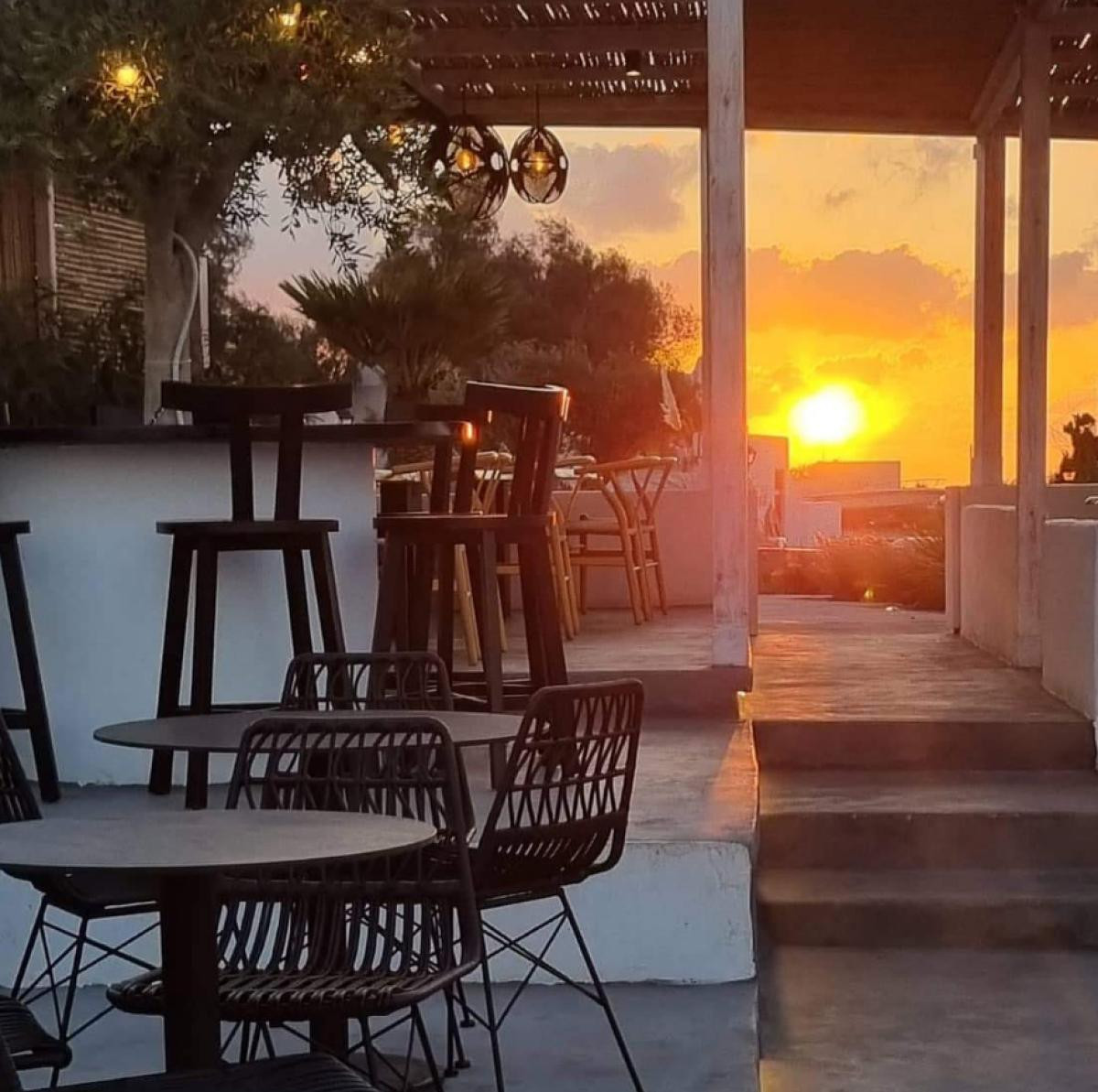 UNDA FOOD CONCEPT, Santorini - Oia | Online Reservations | e-restaurants.gr